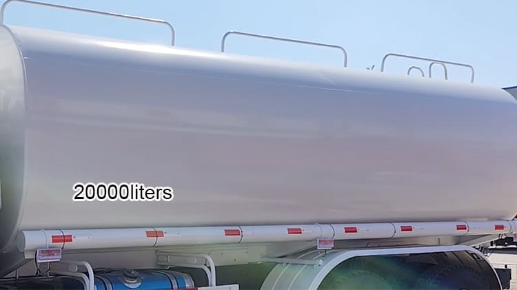 Used Howo Fuel Oil Tanker Truck 20000liters for Sale in Ghana