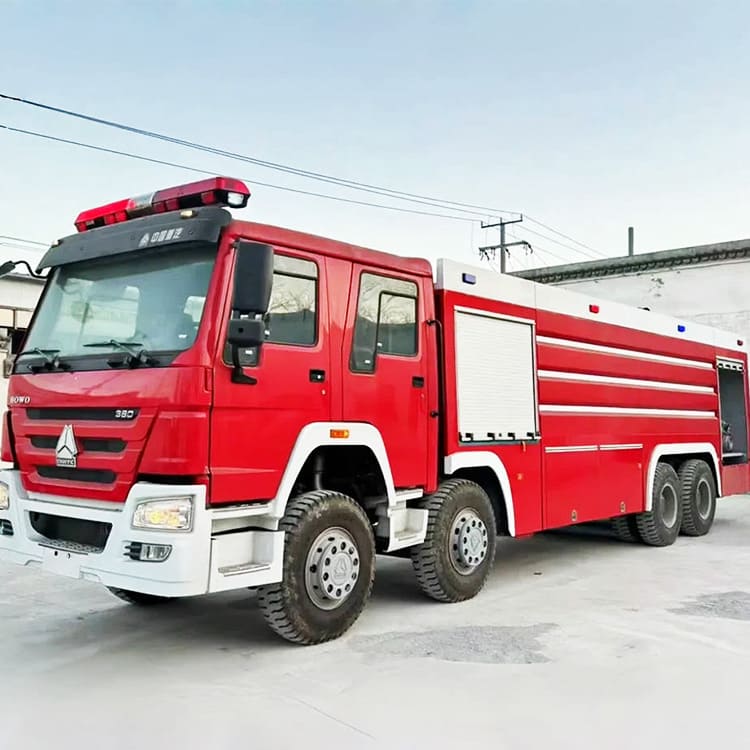 Used Howo Truck Fire Fighting Foam Water Tank 25 Ton in China